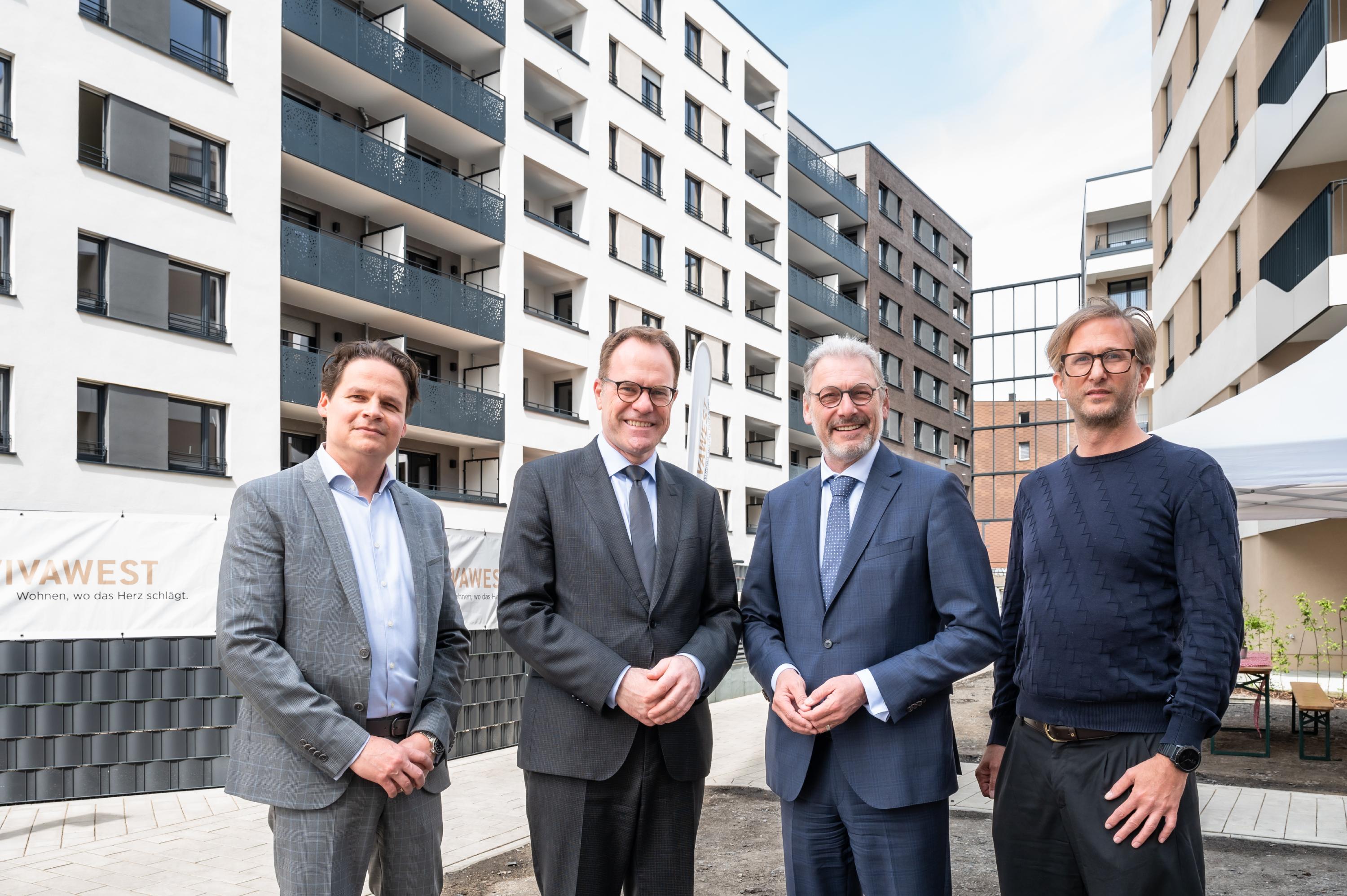 225 neue Wohnungen im Herzen von Düsseldorf: VIVAWEST feiert Bergfest ...